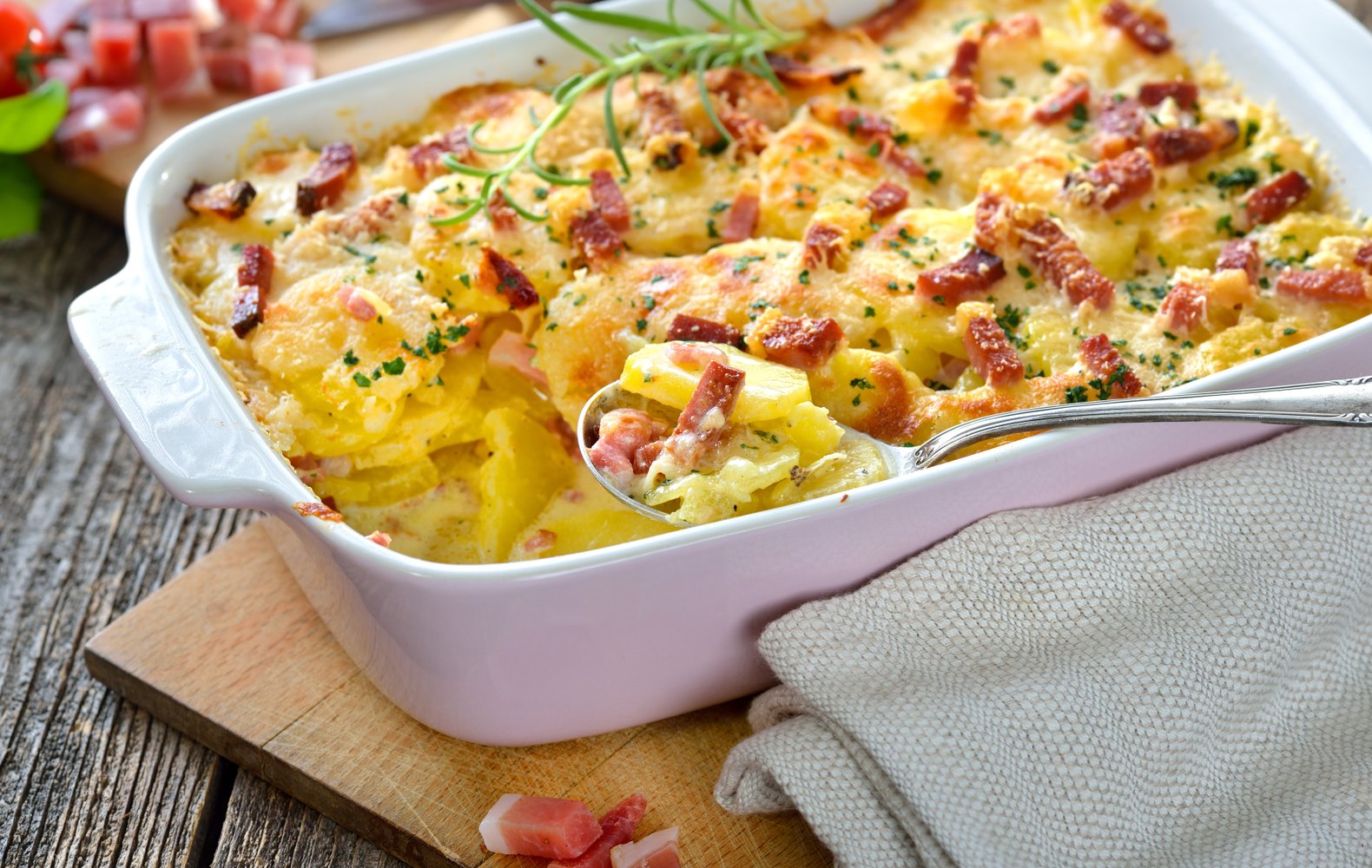 Ricetta Pasticcio di Patate e Pancetta - Il Club delle Ricette