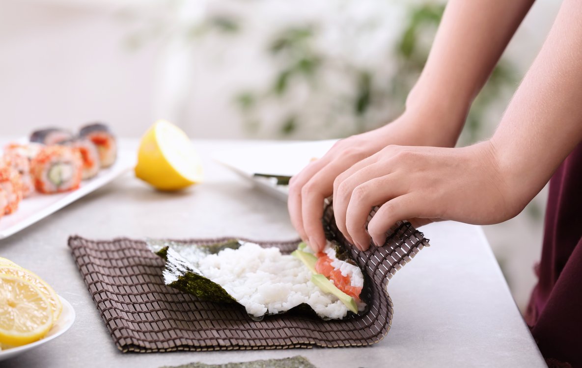 5 Oggetti per Preparare il Sushi a Casa - Il Club delle Ricette