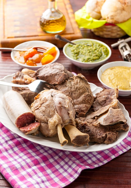 Ricetta Bollito Misto, la Ricetta Originale della Tradizione - Il Club ...