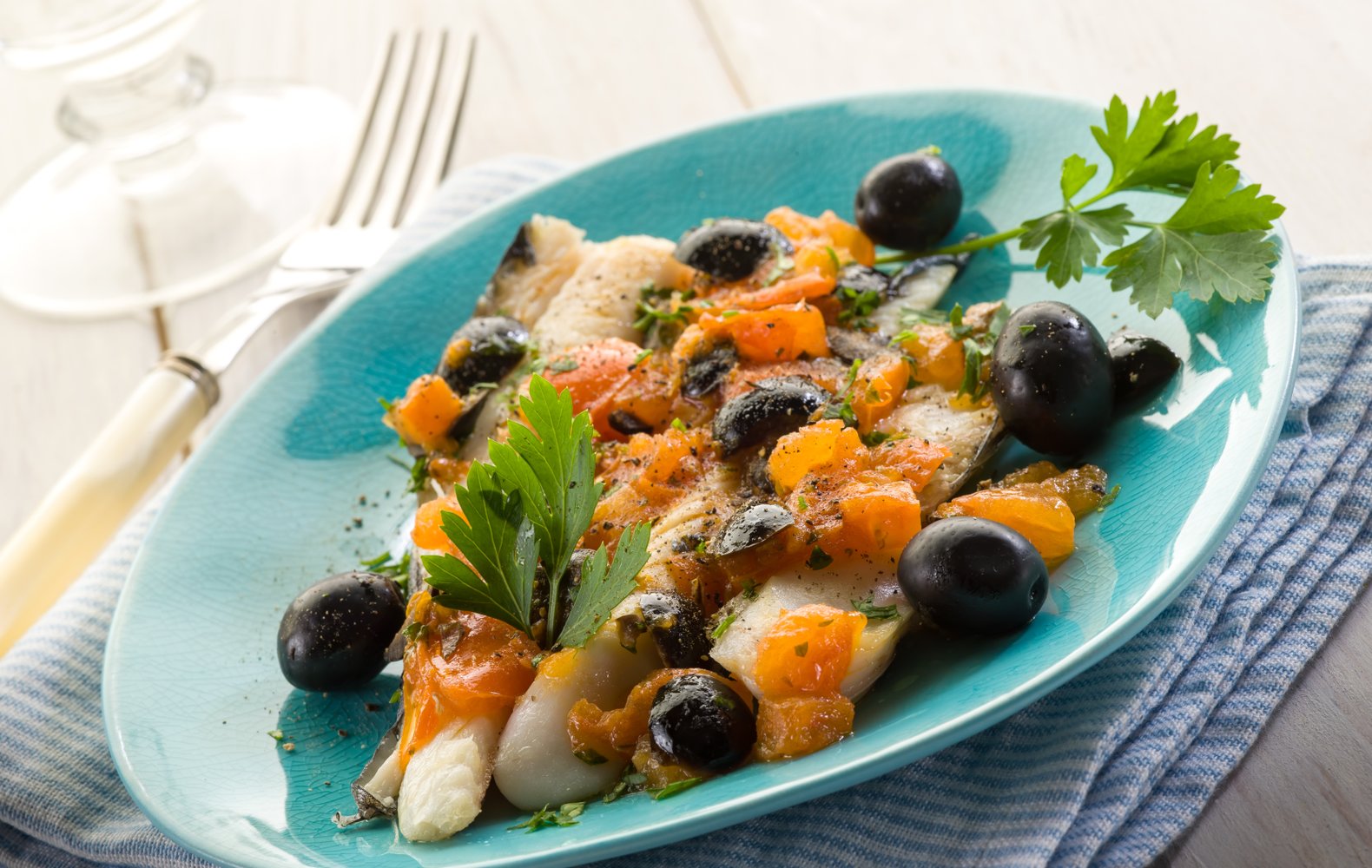 Ricetta Coda di Rospo con Olive e Pomodorini - Il Club delle Ricette