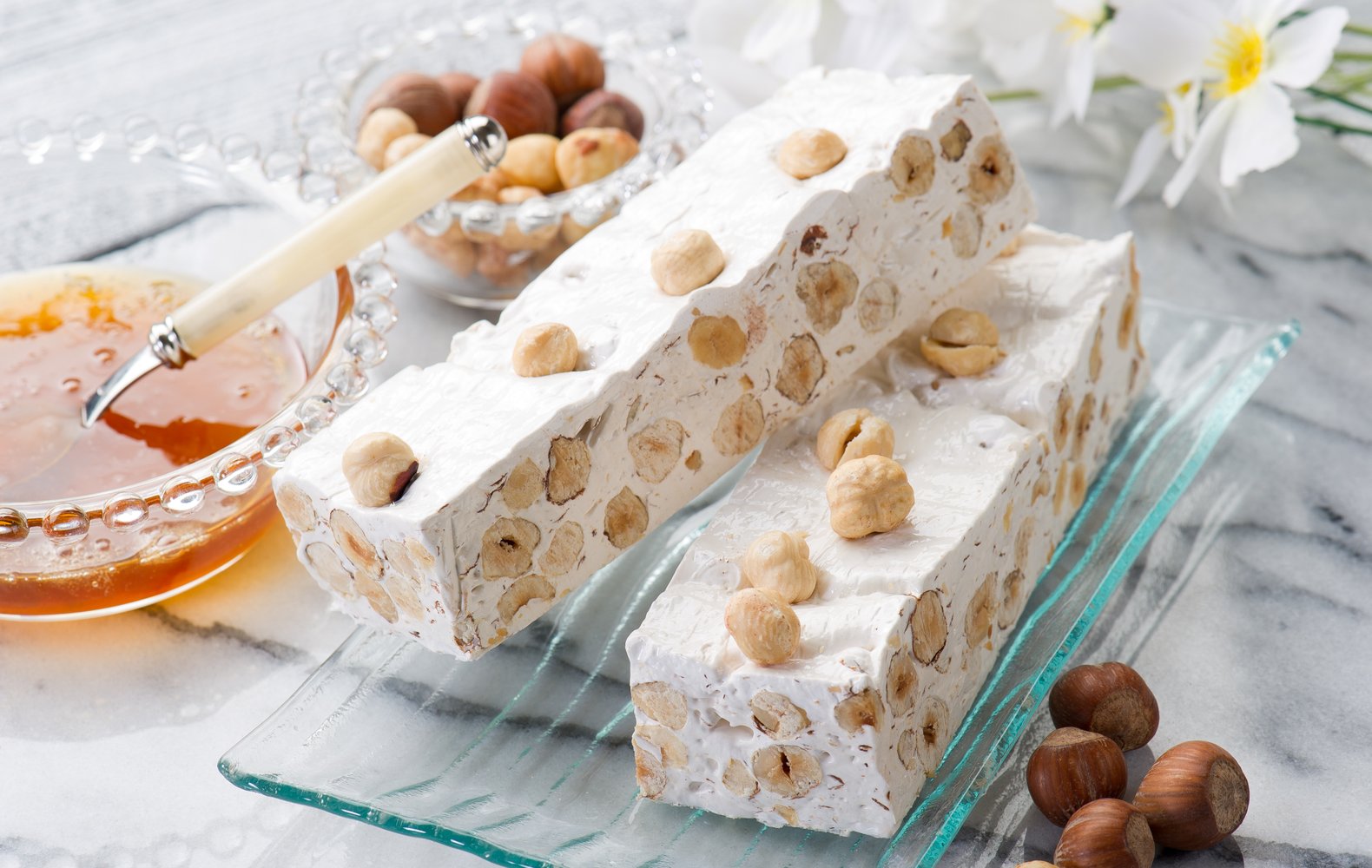 Ricetta Torrone Morbido Fatto in Casa - Il Club delle Ricette