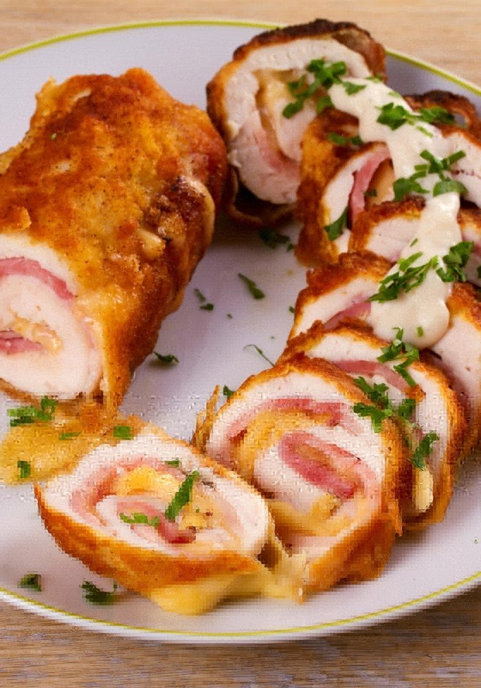 Ricetta Rotolini di Pollo Impanati con Prosciutto e Formaggio - Il Club ...
