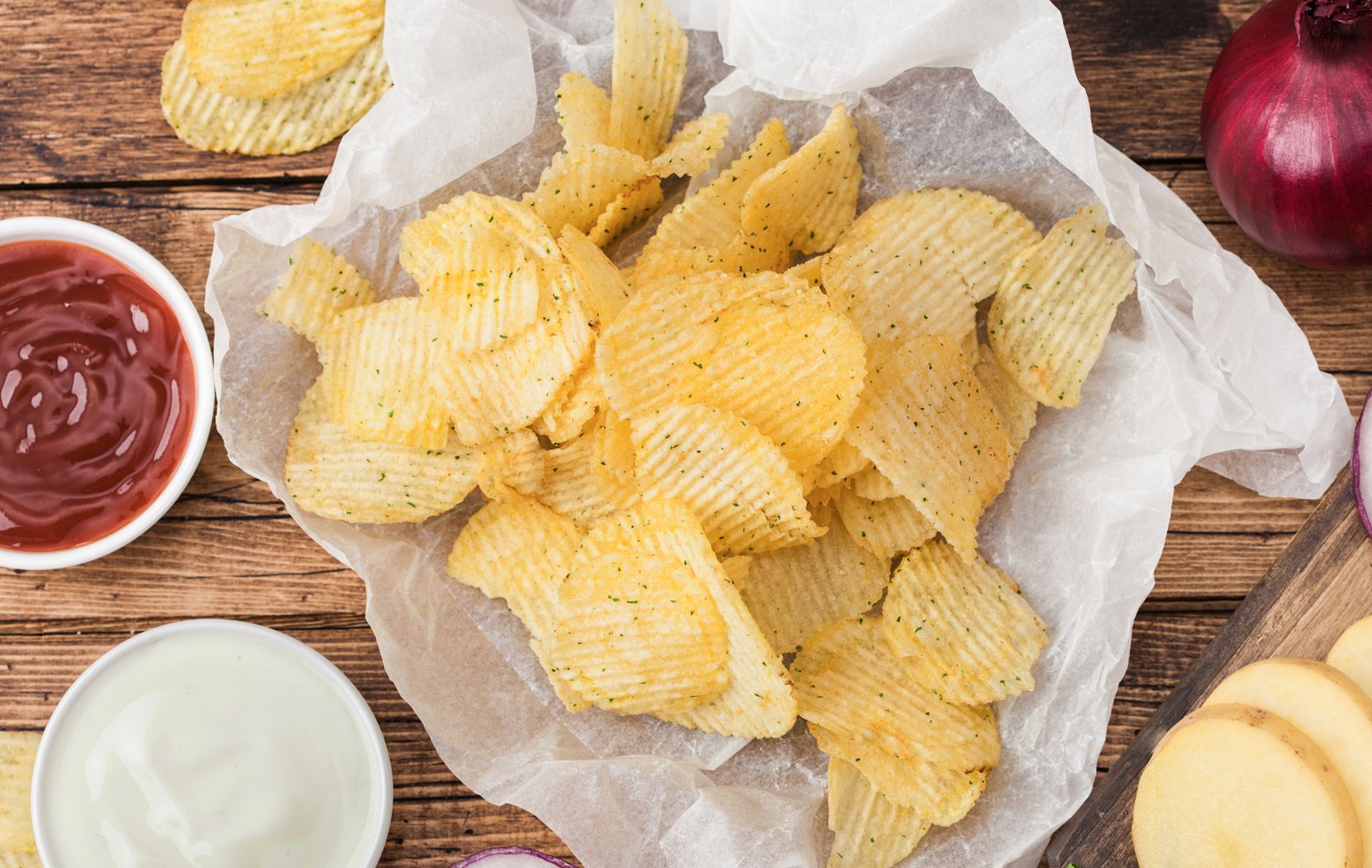Ricetta Chips di Patate Fatte in Casa - Il Club delle Ricette