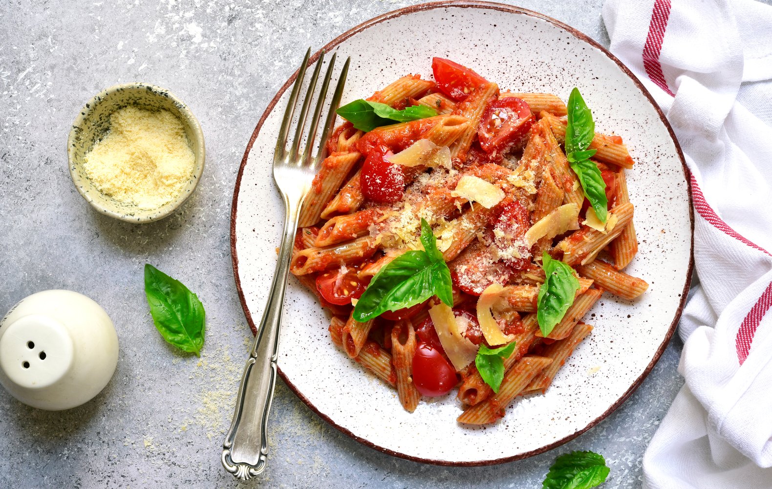 Ricetta Penne Integrali ai Due Pomodori - Il Club delle Ricette