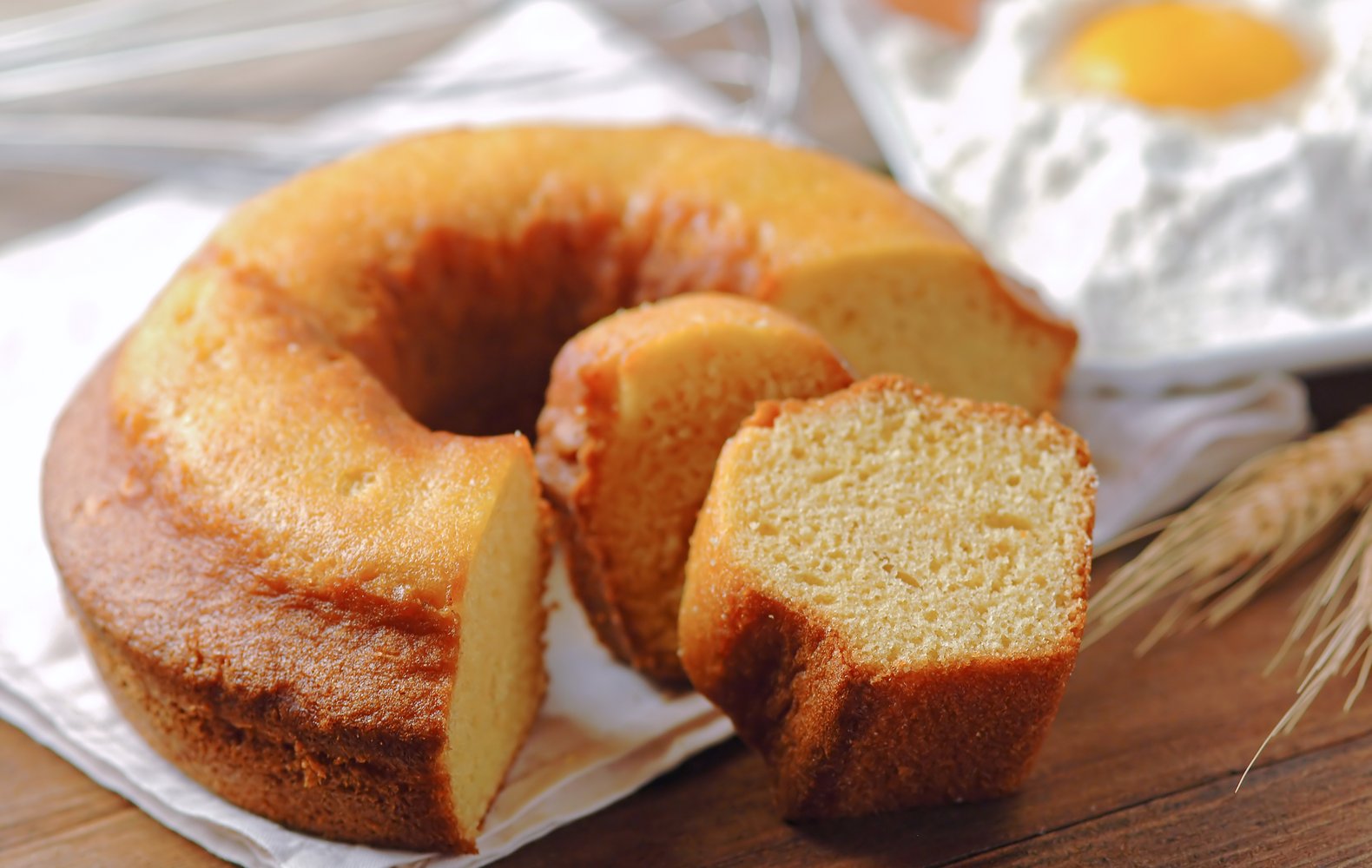 Ricetta Ciambellone Classico, la Ricetta della Nonna - Il Club delle ...