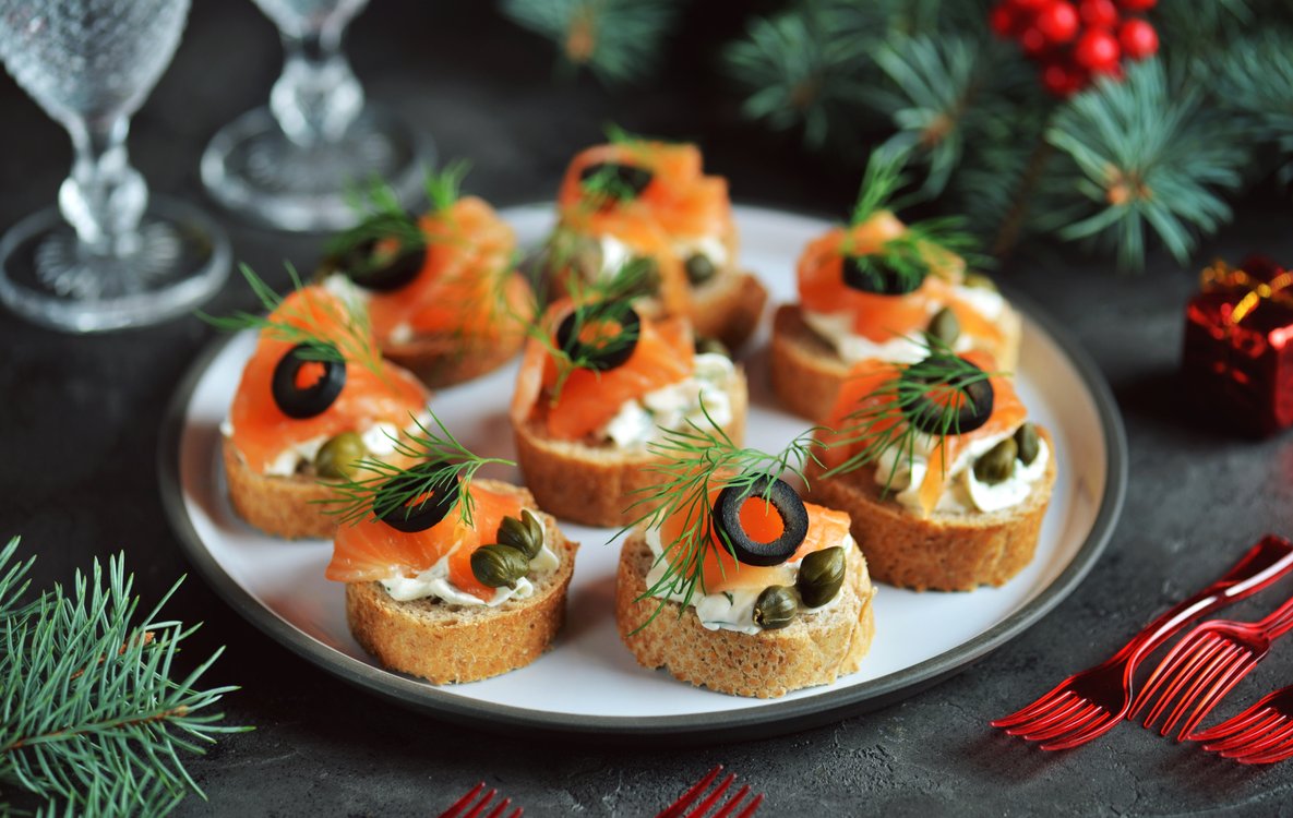 Ricetta Crostini con Salmone e Capperi - Il Club delle Ricette