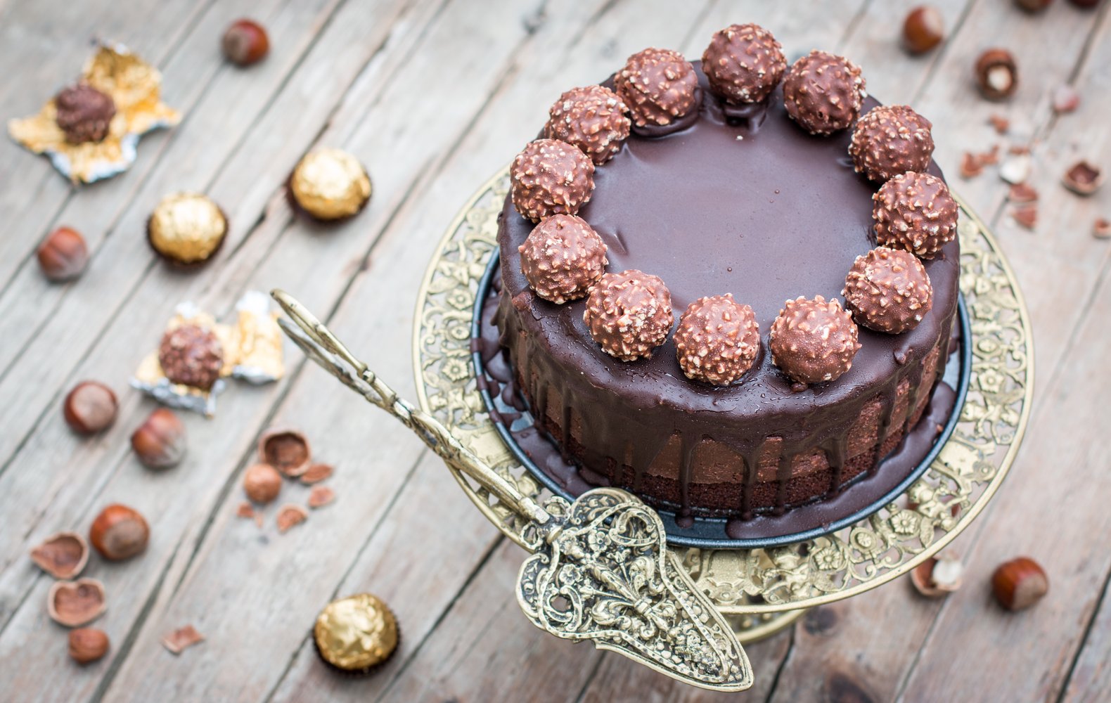 Ricetta Torta Rocher - Il Club delle Ricette