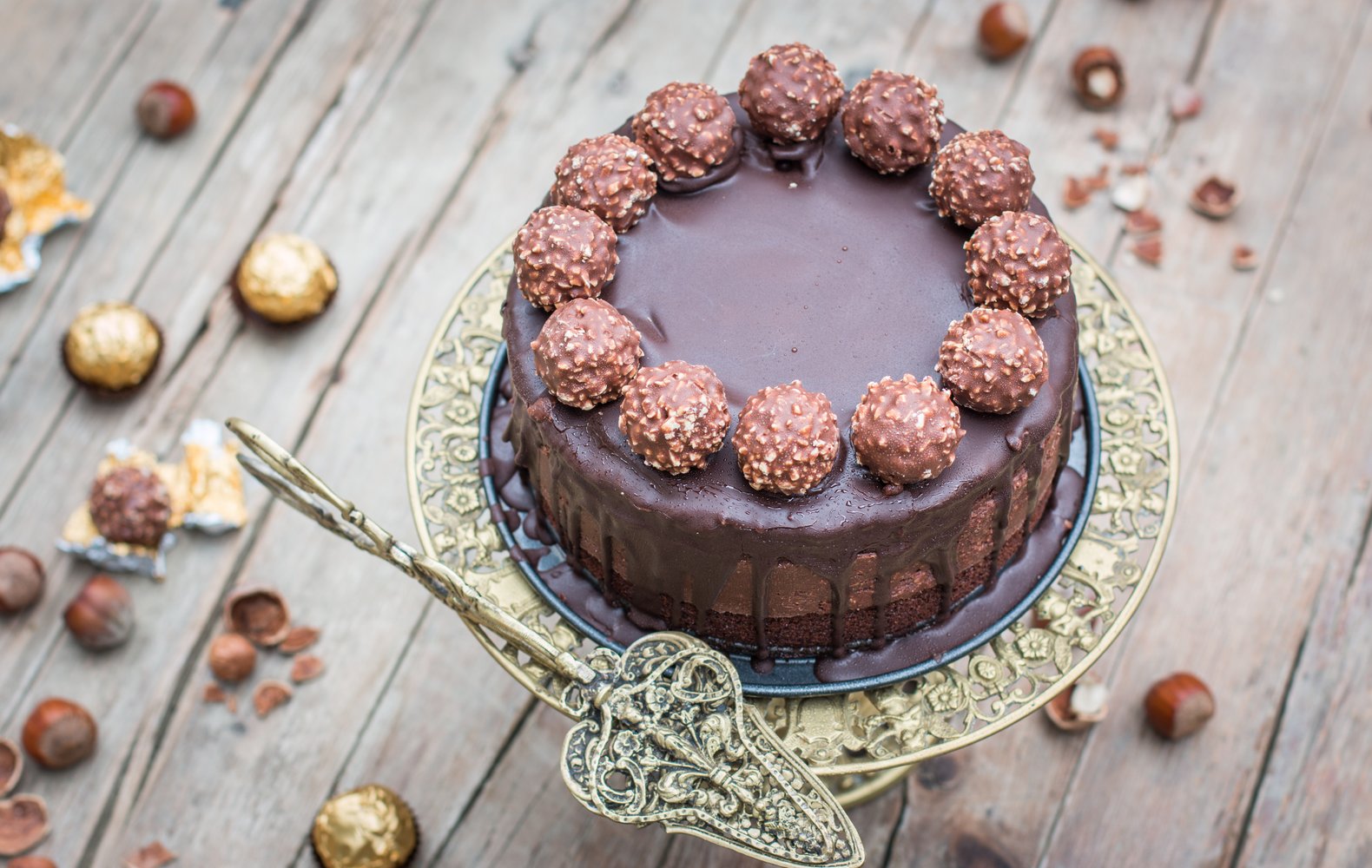 Ricetta Torta Rocher - Il Club delle Ricette