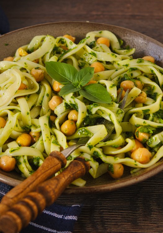 Ricetta Pasta Integrale con Pesto e Ceci - Il Club delle Ricette
