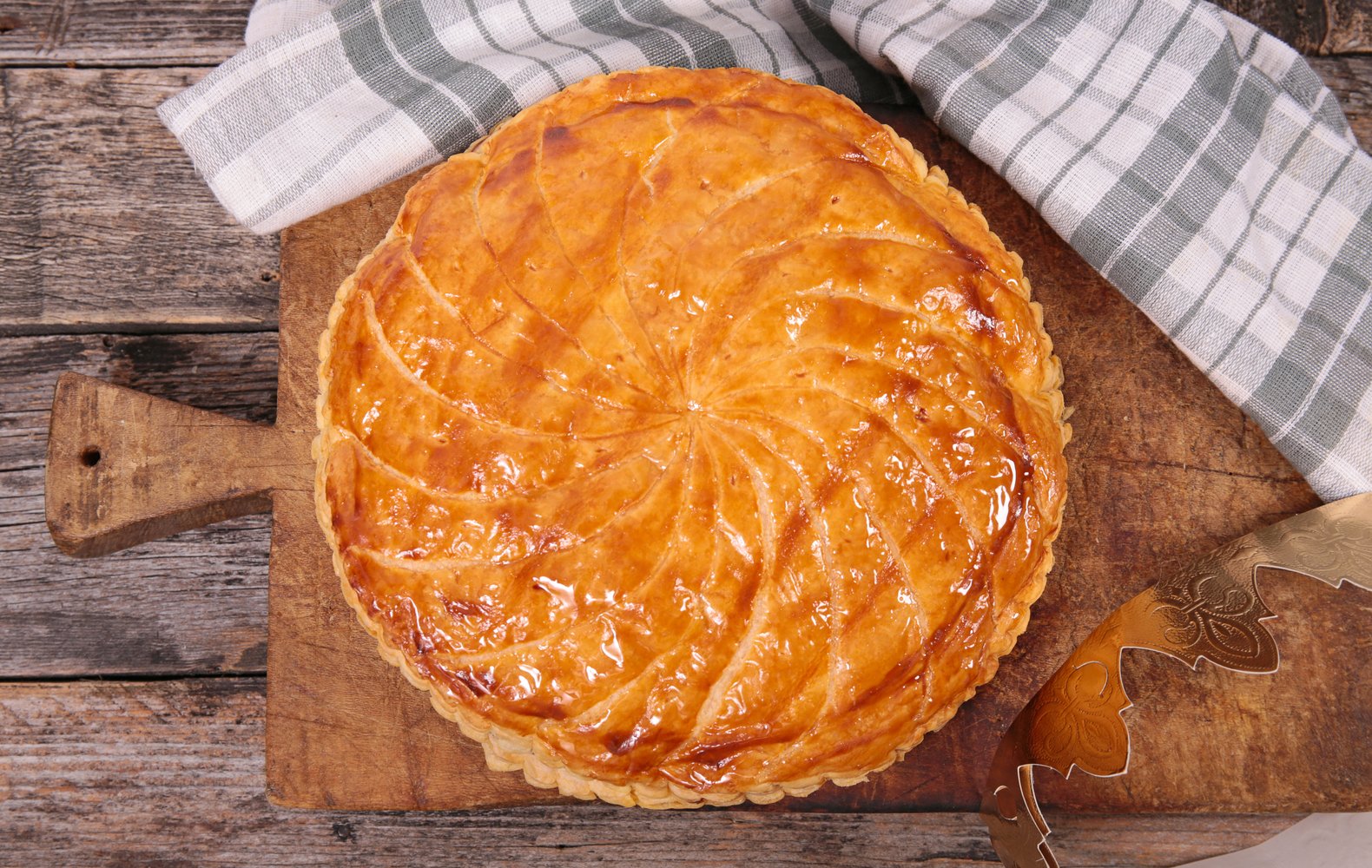 Ricetta Torta dei Re Magi, la Ricetta Originale - Il Club delle Ricette