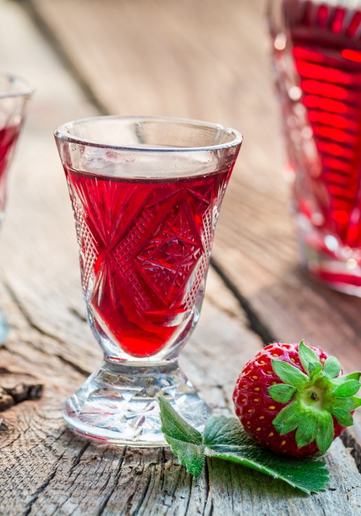 Ricetta Liquore alle Fragole - Il Club delle Ricette
