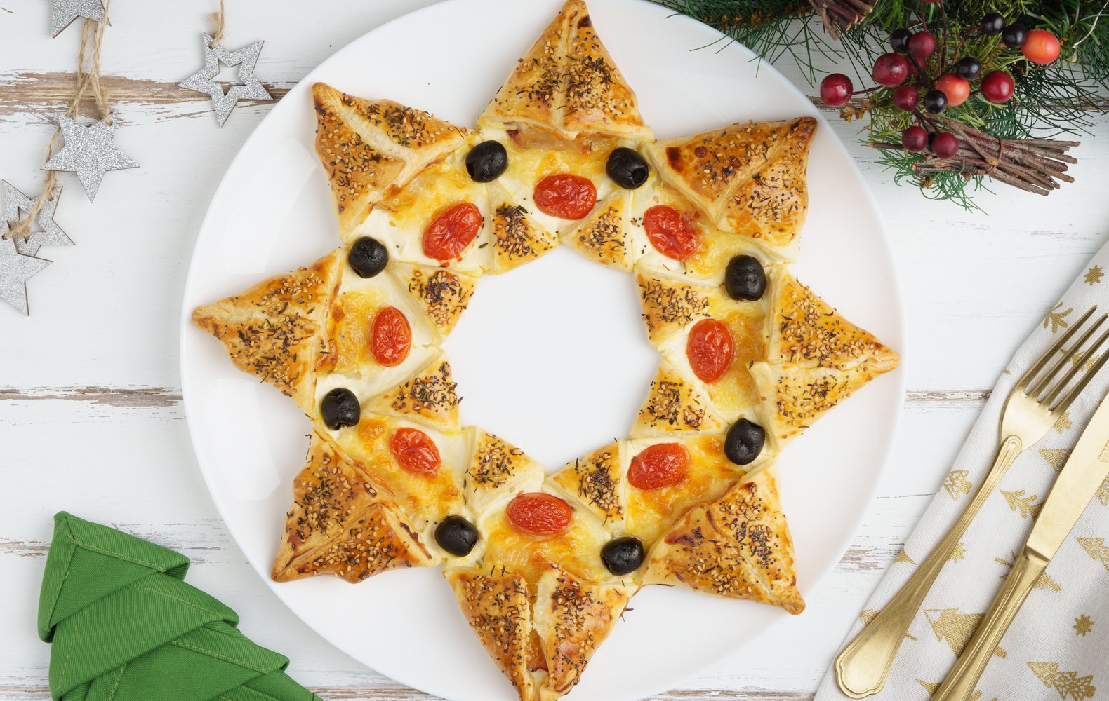 Ricetta Stella di Natale di Pasta Sfoglia - Il Club delle Ricette